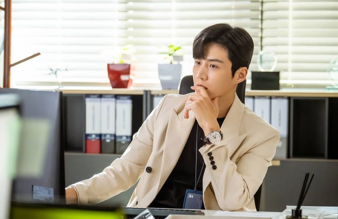 Kim Seonho as Han Ji-pyeong in Start-up (2020) | A Character Study – KORB